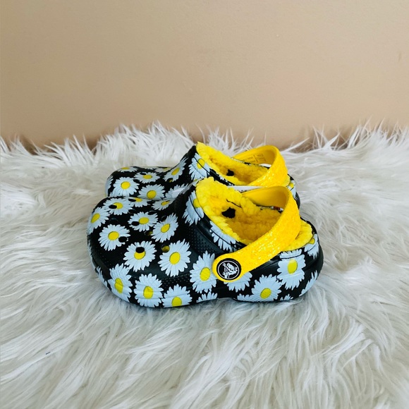 CROCS | Shoes | Crocs Kids Classic Lined Vacay Vibes Daisy Clog | Poshmark